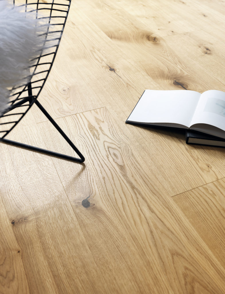 Parkettgolv Tarkett Pure Ek Rustic Plank XT (1-stav) – Getinge Mattcenter